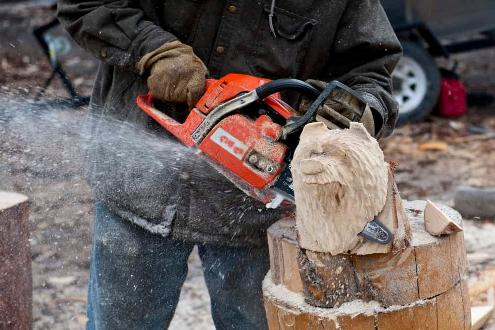 Chainsaw Carving for Beginners: A Quick Start Guide Chainsaw Carving for Beginners: A Quick Start Guide